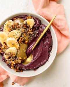 Creamy Acai Bowl | MWM