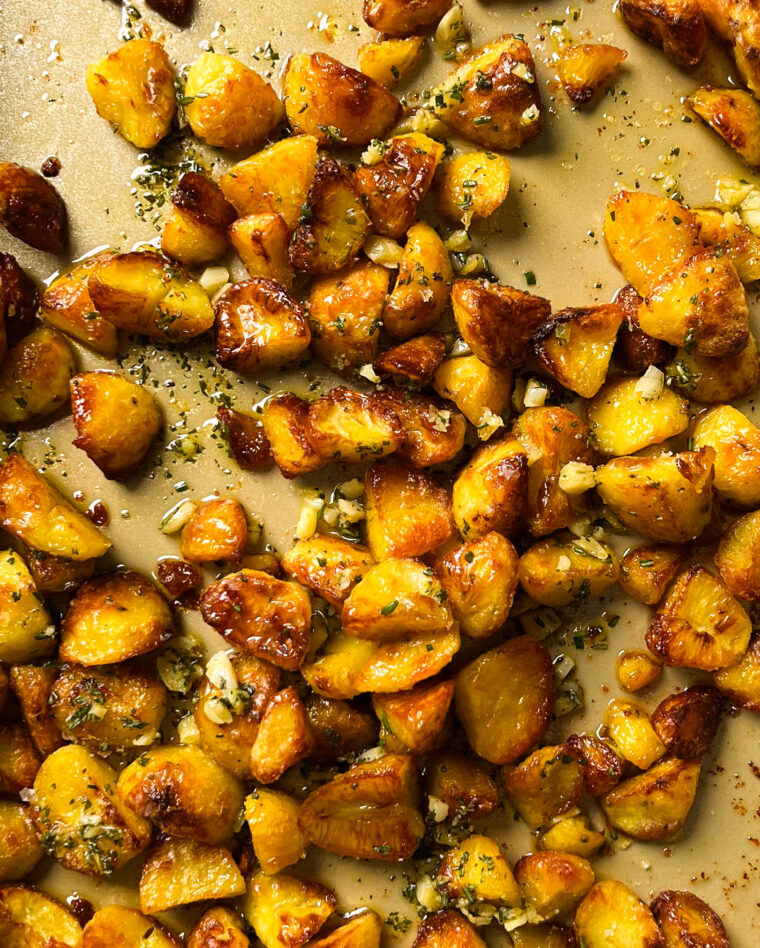 Crispy Roasted Potatoes | Munching with Mariyah